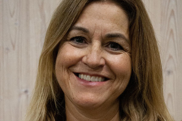 Gina Hustad. Se hva vi har i Kristus - Livets Senter