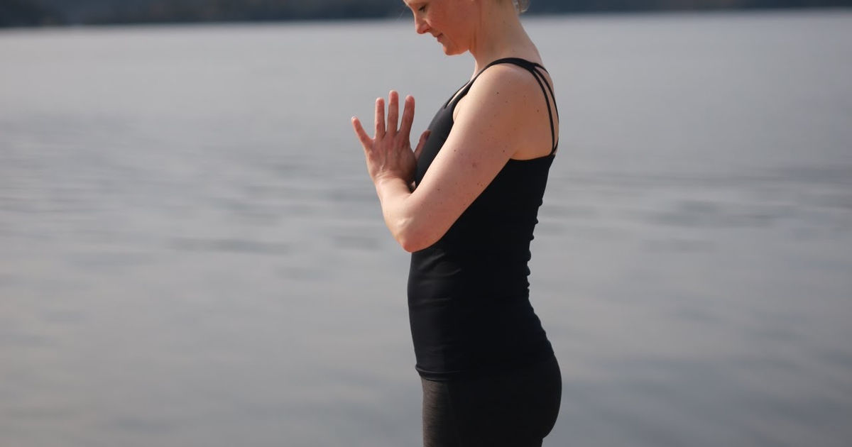 Kristen Yoga - Flow Slow